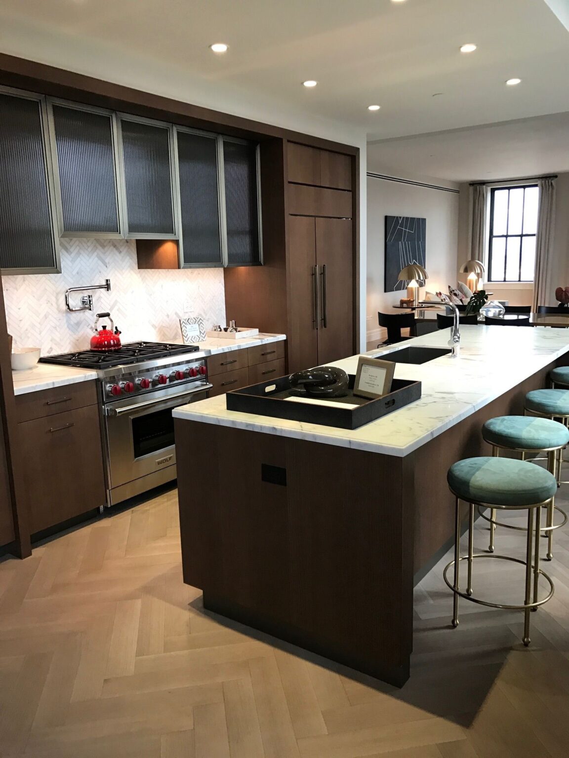 100 Barclay - Eurasia Stone